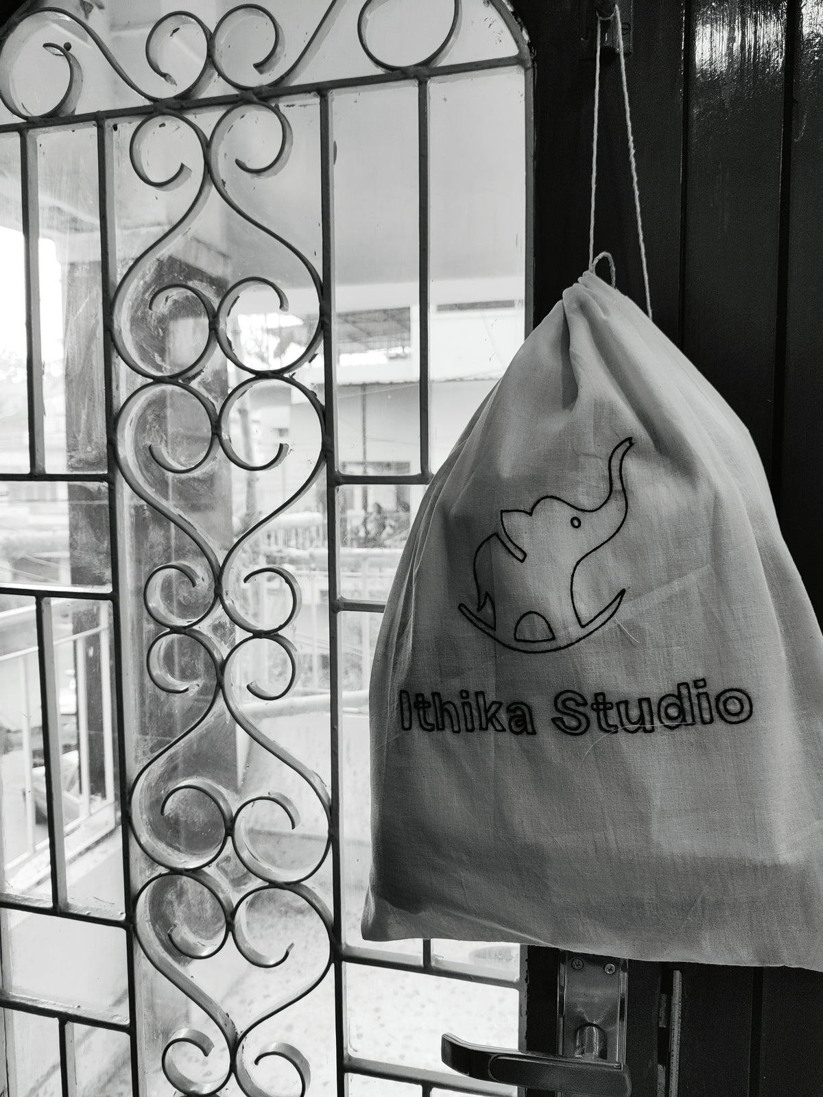 ITHIKA STUDIO | Sustainable Fashion Label – Ithika Studio